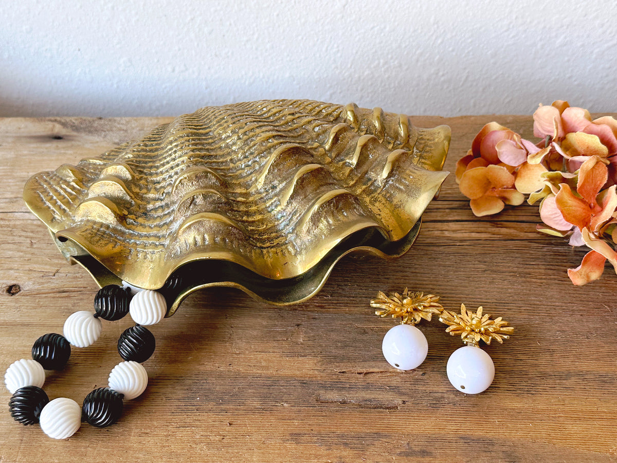 Vintage 1970s Brass Clam Shell Hinged Lid Jewelry Box | Italian Modern ...